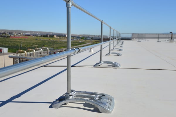 Understanding the Differences: Federal OSHA vs. Cal/OSHA Fall Protection Understanding the Differences: Federal OSHA vs. Cal/OSHA Fall Protection